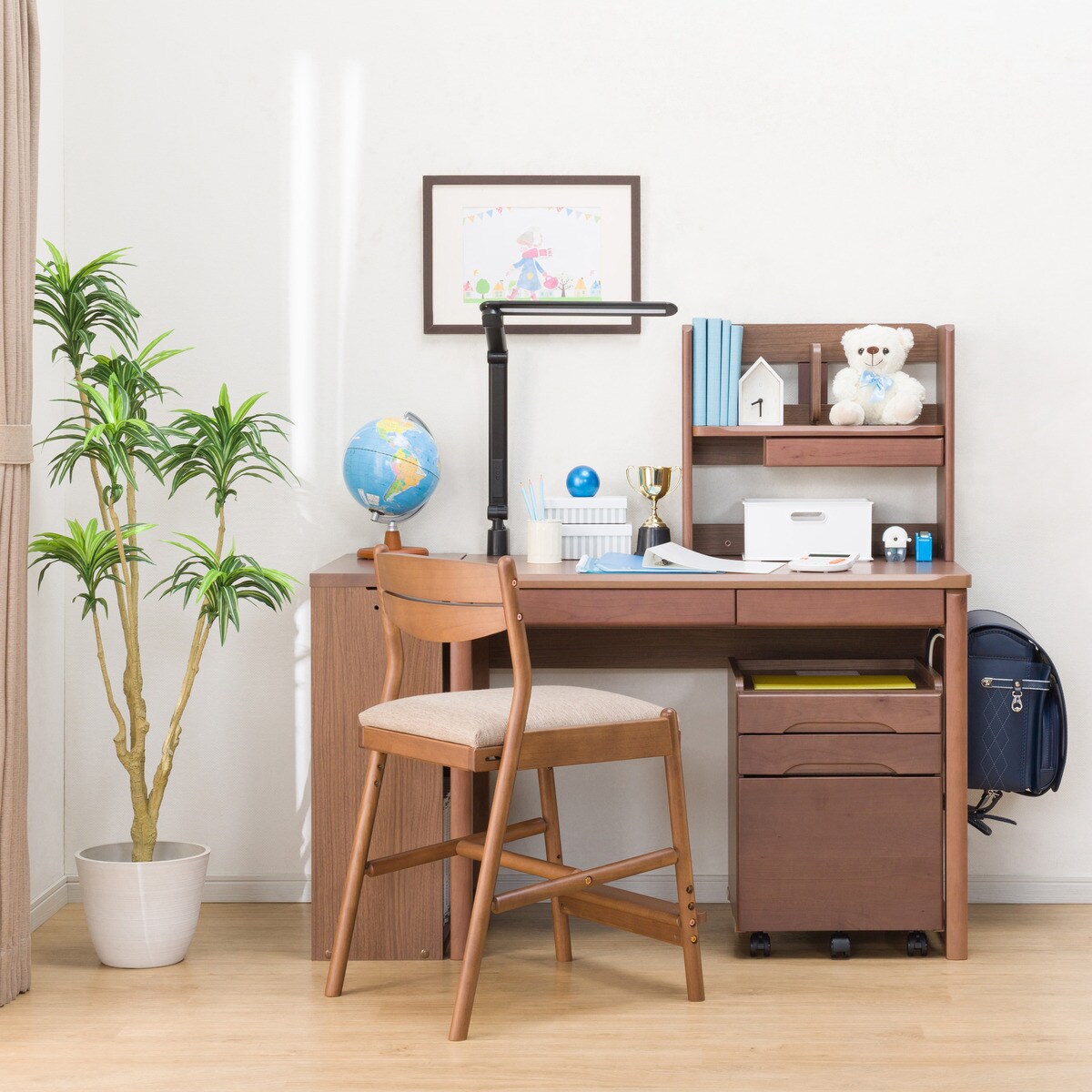 【西日本専用商品】ユニットデスク (メルシーDT ブラック色ライト付きMBR) ニトリ 【配送員設置】 【【デスク】5年【ライト】1年保証】 | Sizeee