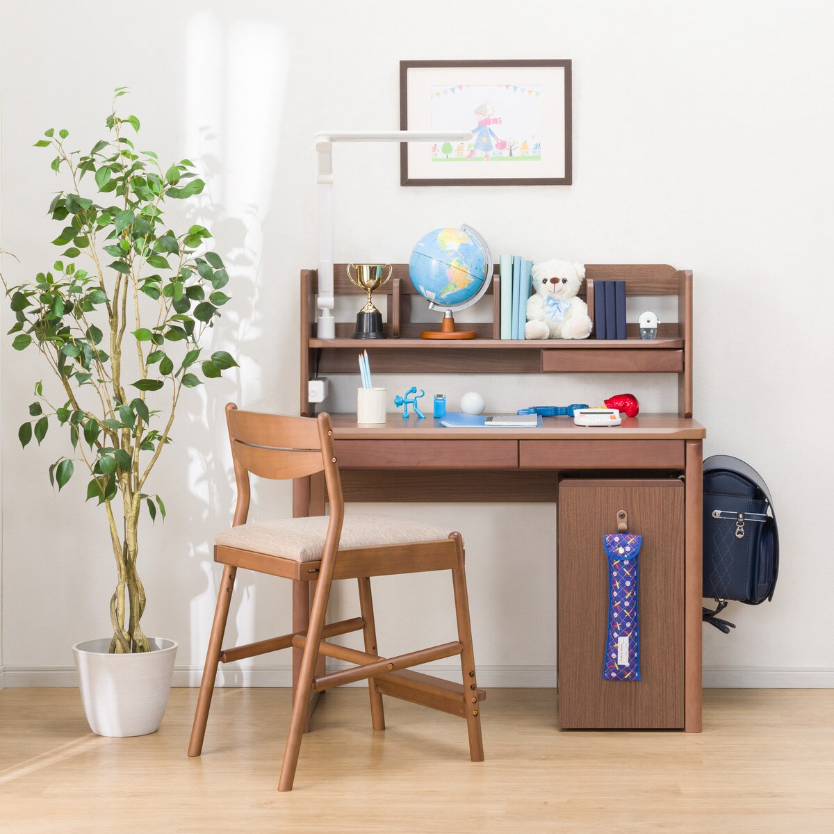 【西日本専用商品】スタンダードデスク (メルシーSDT ホワイト色ライト+コンセントBOX付きMBR) ニトリ 【配送員設置】 【【デスク】5年【ライト+コンセントボックス】1年保証 ...