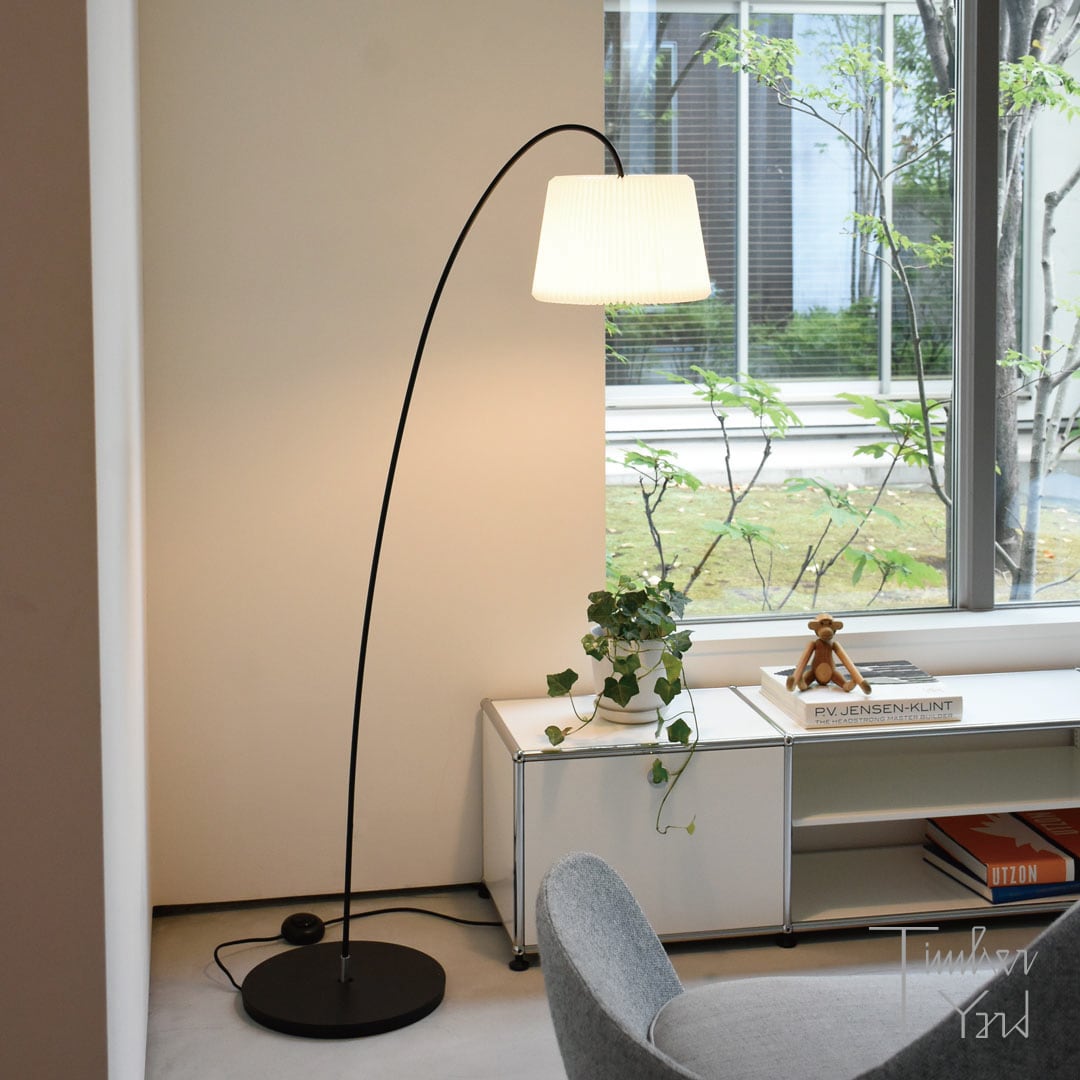 【即納可】スノードロップフロアランプ / プラスチック / KF320M / LE KLINT（レ・クリント）/ SNOWDROP Floor Lamp / plastic / フロアライト ...