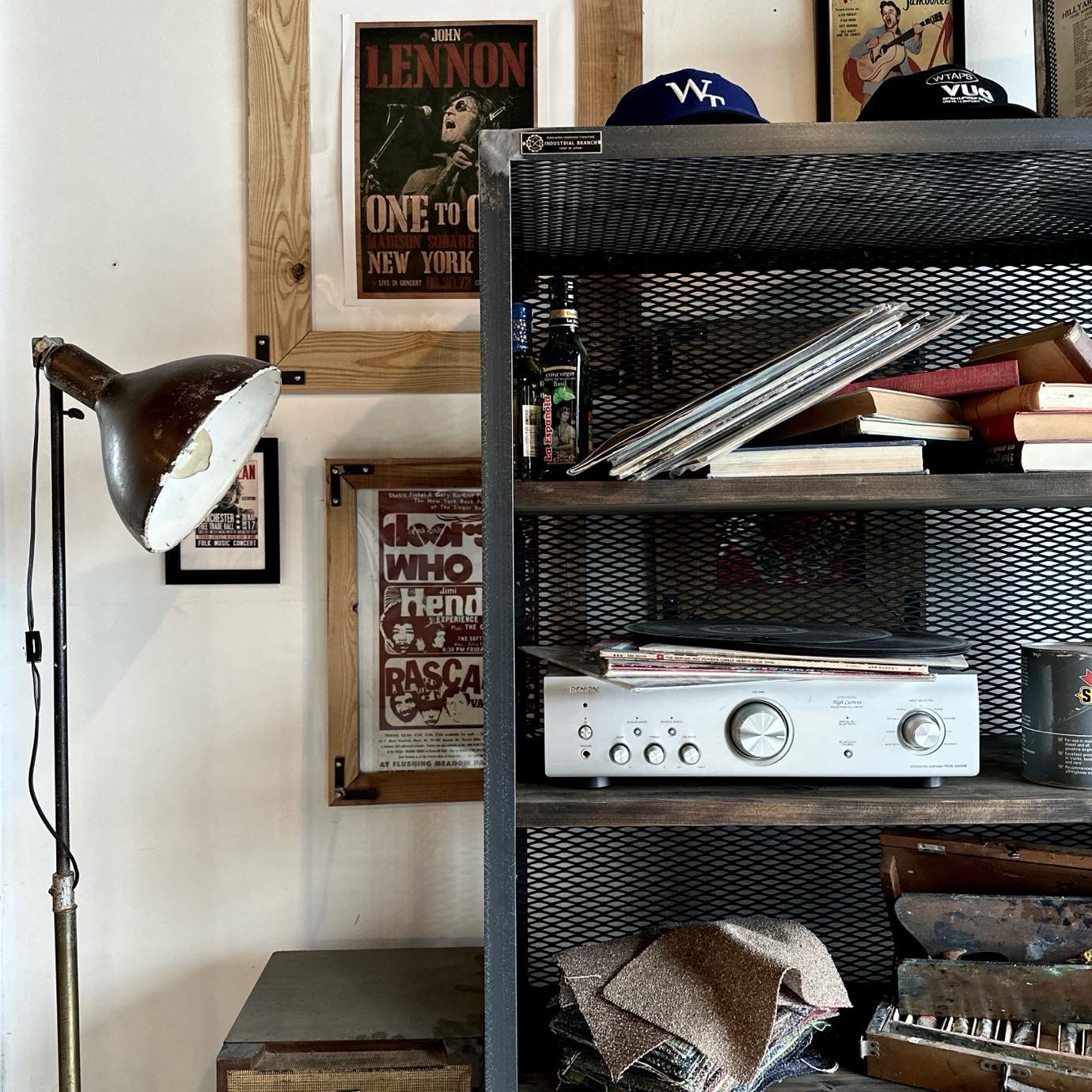 BROOZY MIDDLE IRON RACK SH-056 | Sizeee